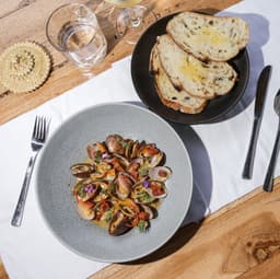 Luxury Jungle Bar & Restaurant in Ubud - Kabana